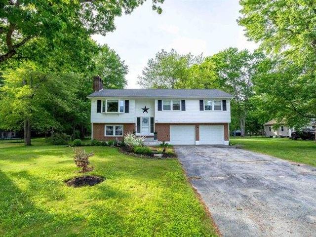 house with 3 bedroom, Hudson NH DS103223027