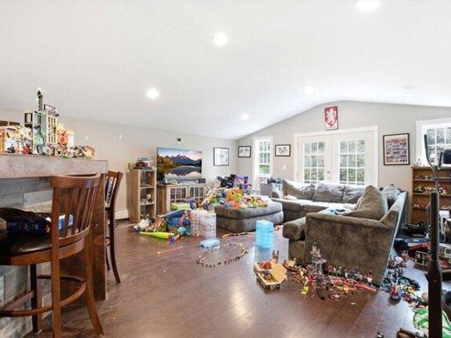 house with 3 bedroom, Hudson NH DS104410183