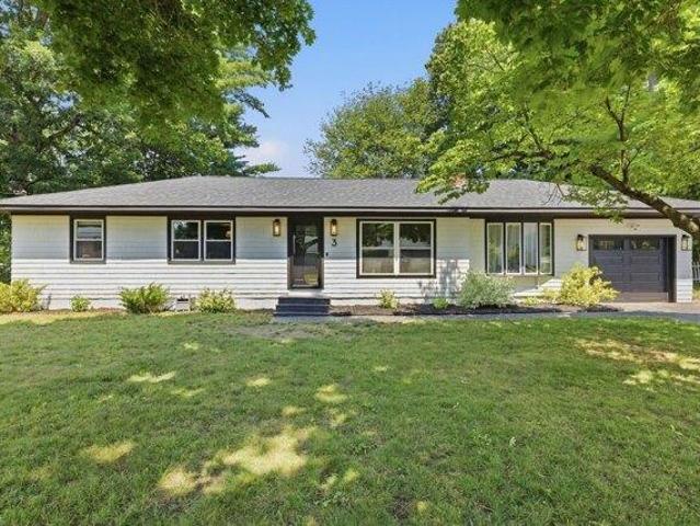 house with 3 bedroom, Hudson NH DS104044399