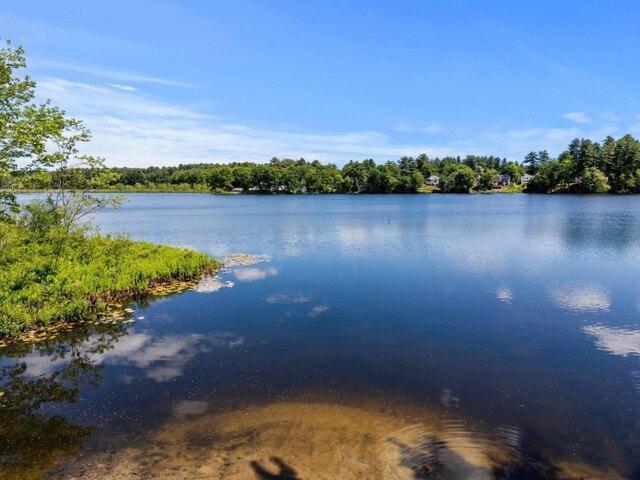 house with 3 bedroom, Hudson NH DS104192611