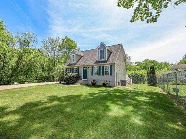 house with 3 bedroom, Hudson NH ES103037471