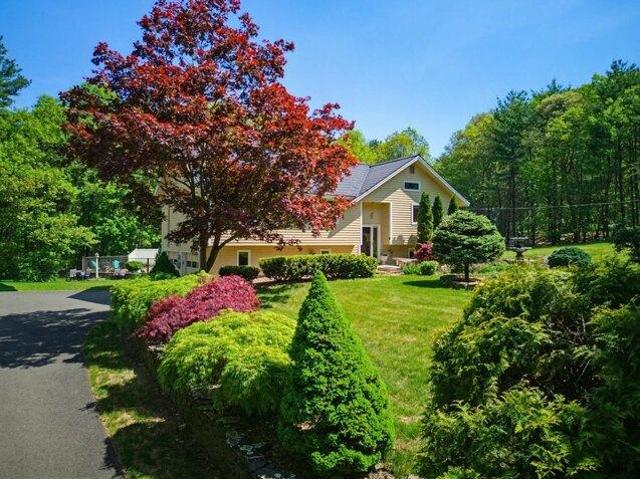 house with 3 bedroom, Hudson NH ES103186478