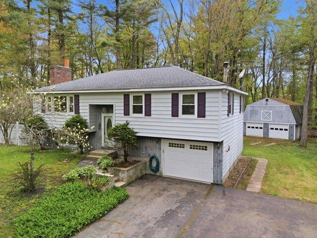 house with 3 bedroom, Hudson NH ES103221593