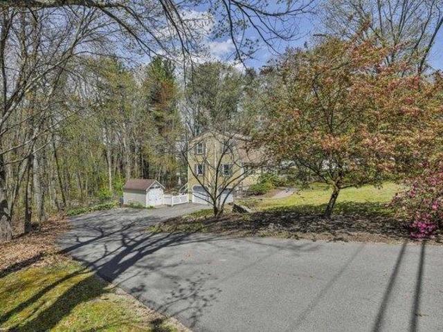 house with 3 bedroom, Hudson NH ES103222606