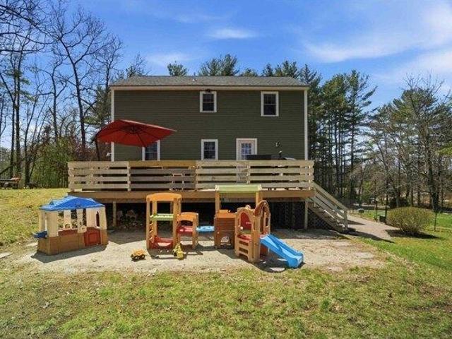 house with 3 bedroom, Hudson NH ES103222177