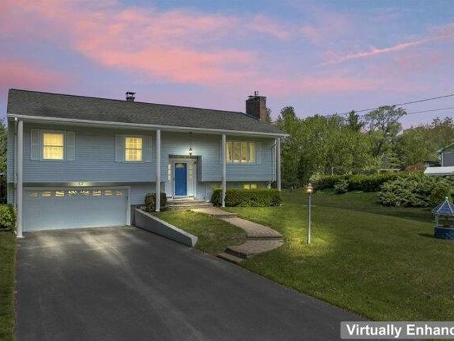 house with 3 bedroom, Hudson NH ES104406396