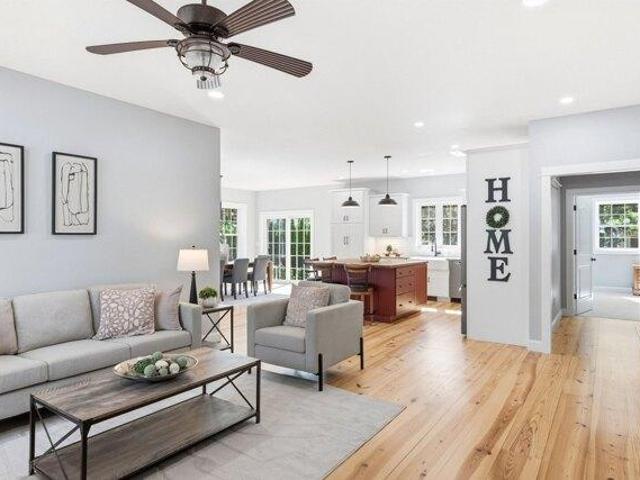 house with 3 bedroom, Hudson NH ES104044921