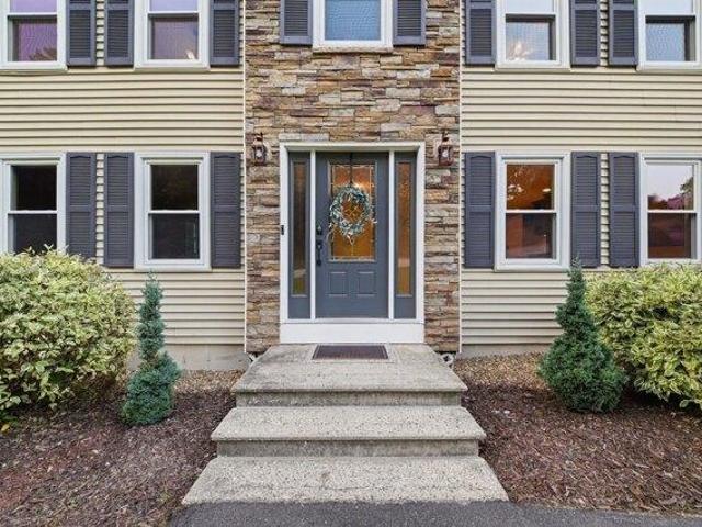 house with 3 bedroom, Hudson NH ES105171867