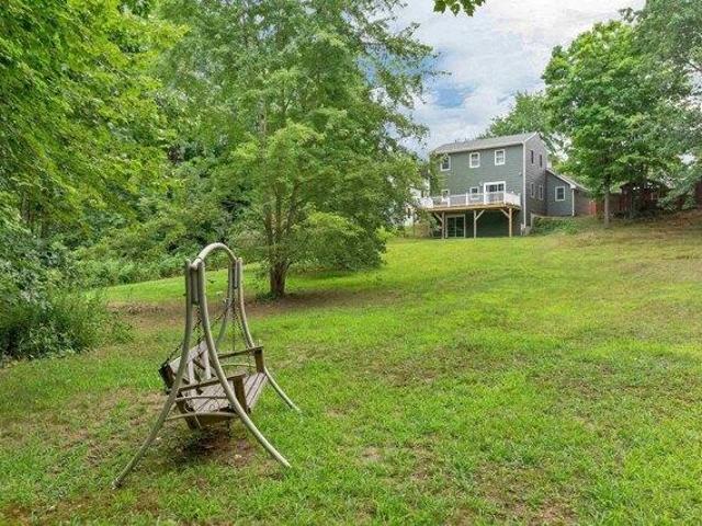 house with 3 bedroom, Hudson NH ES105191547