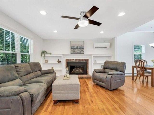 house with 3 bedroom, Hyannis MA ES104947113