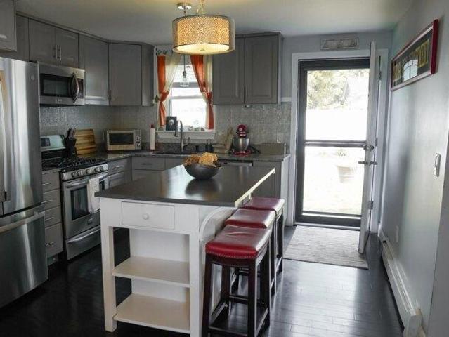 house with 3 bedroom, Hyannis MA ES103930018