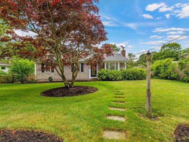 house with 3 bedroom, Hyannis Port MA DS103664050