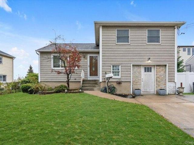 house with 3 bedroom, Inwood NY DLS101783447