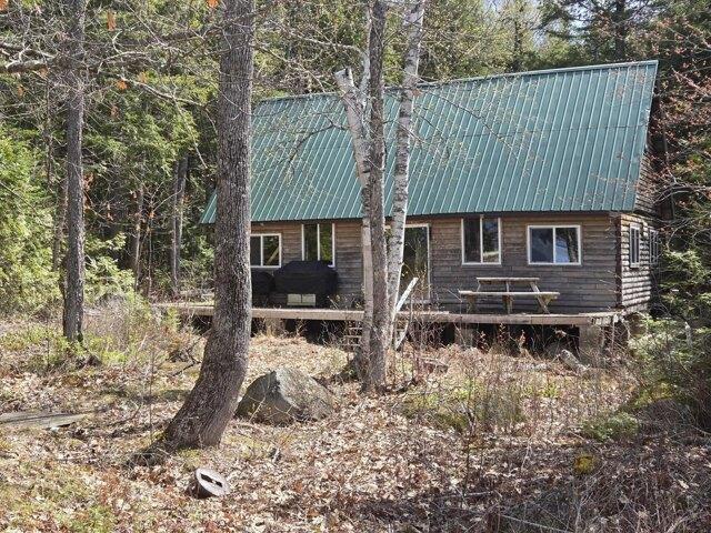 house with 3 bedroom, Island Falls ME ES105093011