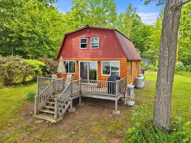 house with 3 bedroom, Island Falls ME ES105109290