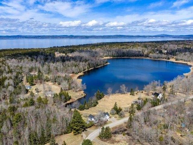 house with 3 bedroom, Islesboro ME DS103102006