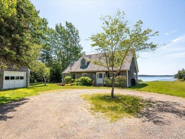 house with 3 bedroom, Islesboro ME ES103074585