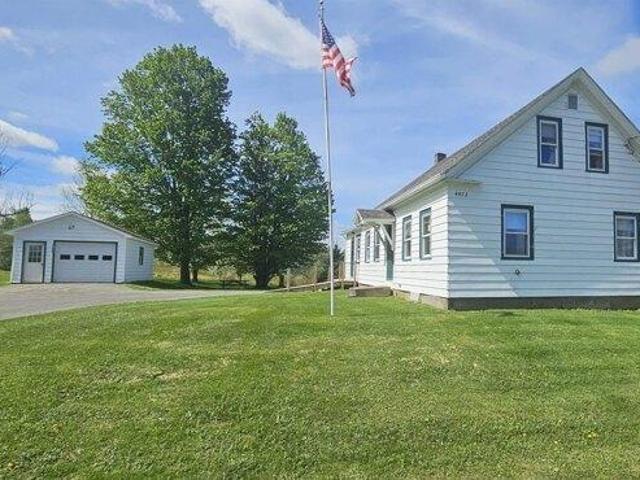 house with 3 bedroom, Irasburg VT ES103433732