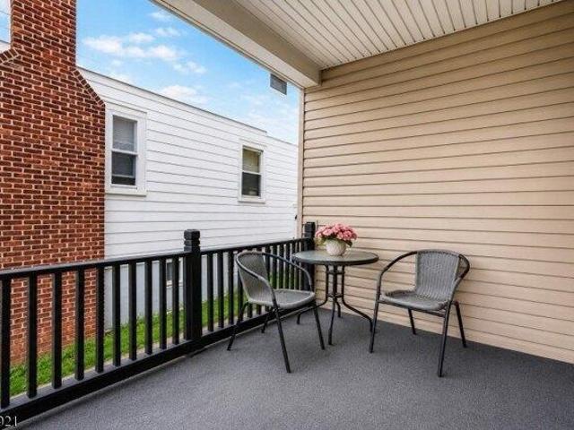 house with 3 bedroom, Irvington NJ DS102584241