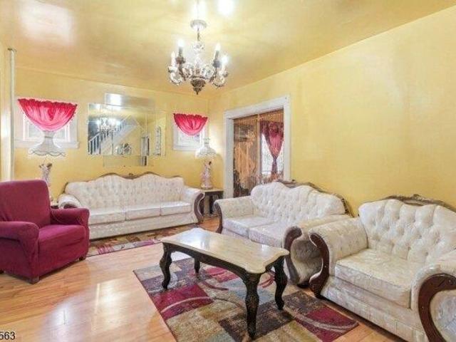 house with 3 bedroom, Irvington NJ DS102256368