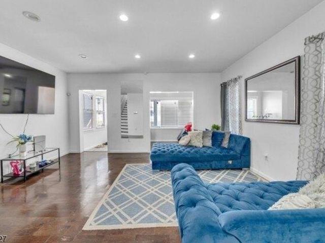house with 3 bedroom, Irvington NJ ES104188854