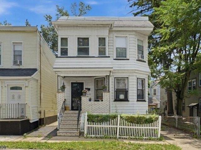 house with 3 bedroom, Irvington NJ ES105141307