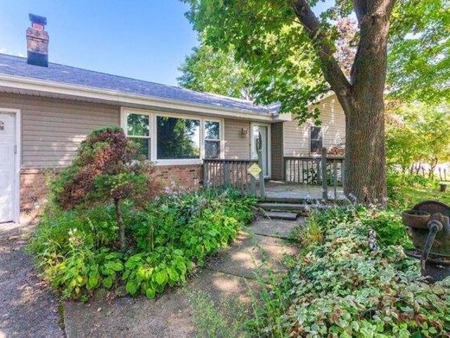 house with 3 bedroom, Ixonia WI DS94727436