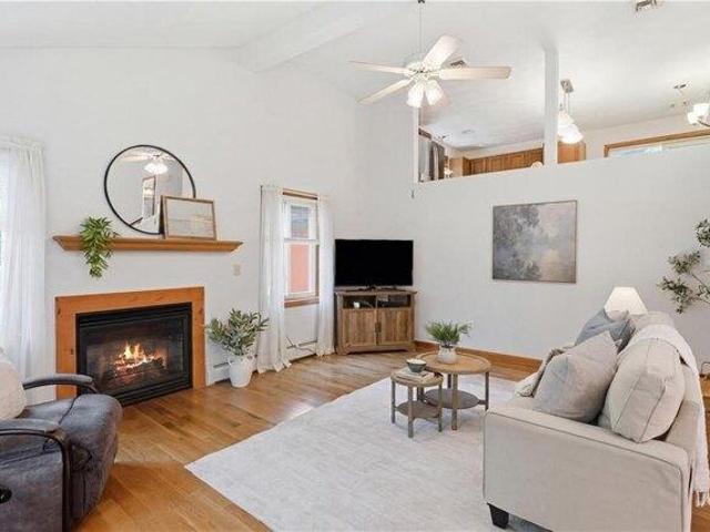 house with 3 bedroom, Jamestown RI ES104115892