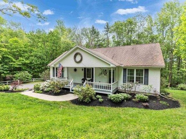 house with 3 bedroom, Jaffrey NH ES104331899