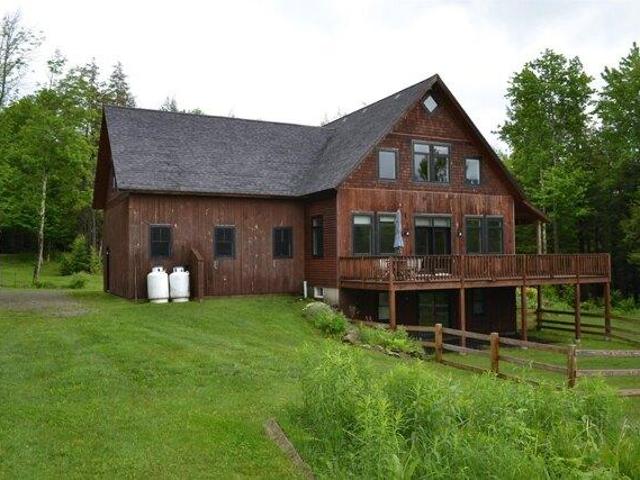 house with 3 bedroom, Jay VT DS104078158
