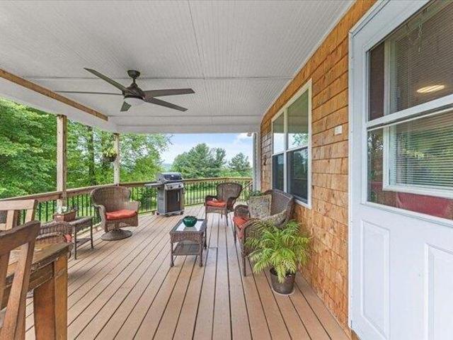 house with 3 bedroom, Jericho VT DS104192687