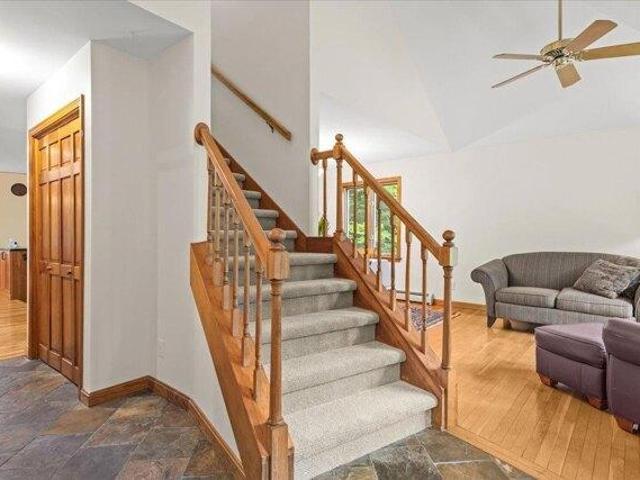 house with 3 bedroom, Jericho VT DS103931765