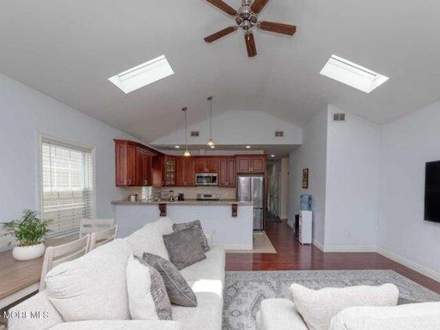 house with 3 bedroom, Jersey City NJ DLS101781253