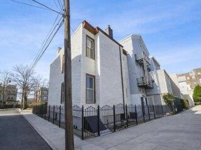 house with 3 bedroom, Jersey City NJ DLS102314760
