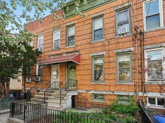 house with 3 bedroom, Jersey City NJ DS101496178
