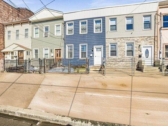 house with 3 bedroom, Jersey City NJ DS102028551