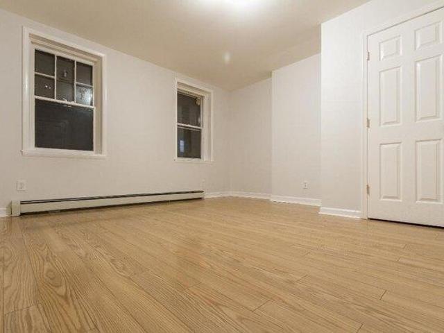 house with 3 bedroom, Jersey City NJ DS102257192