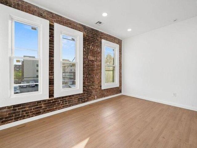 house with 3 bedroom, Jersey City NJ DS102528704