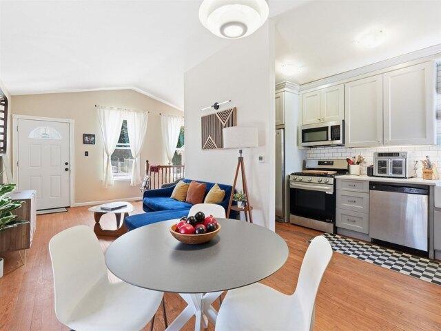 house with 3 bedroom, Jersey City NJ DS104446122