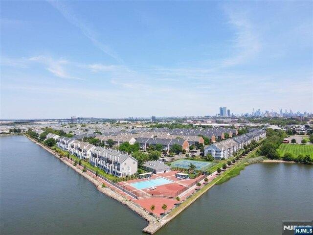 house with 3 bedroom, Jersey City NJ DS104479498