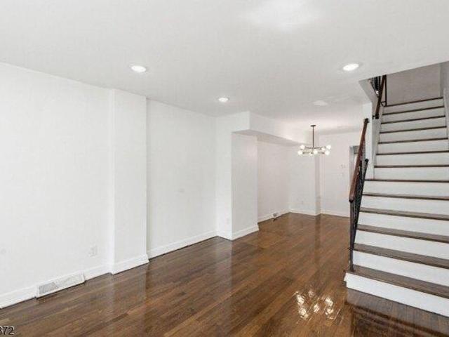 house with 3 bedroom, Jersey City NJ ES104848635