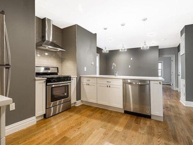 house with 3 bedroom, Jersey City NJ ES104852407