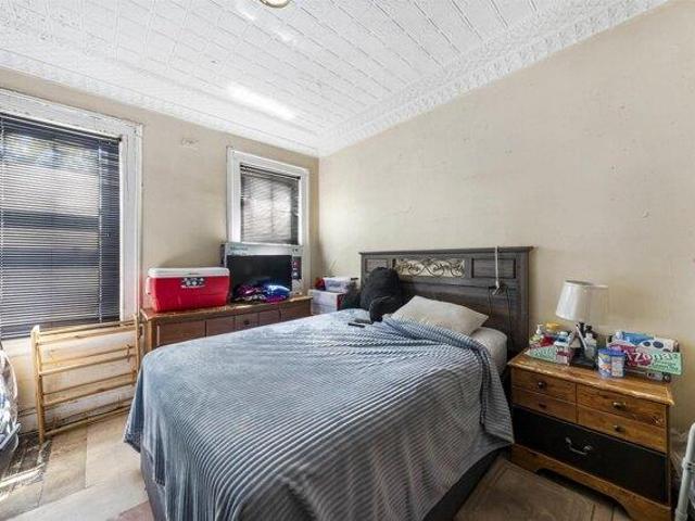 house with 3 bedroom, Jersey City NJ ES105233755