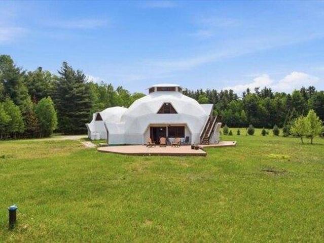 house with 3 bedroom, Johnsburg NY ES104904485