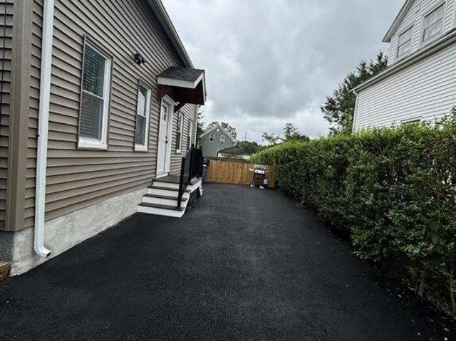 house with 3 bedroom, Johnston RI DLS101658200