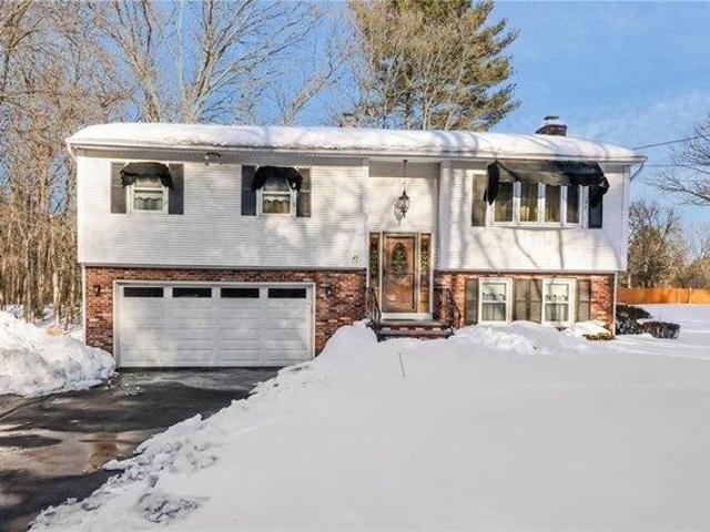house with 3 bedroom, Johnston RI DLS101659172