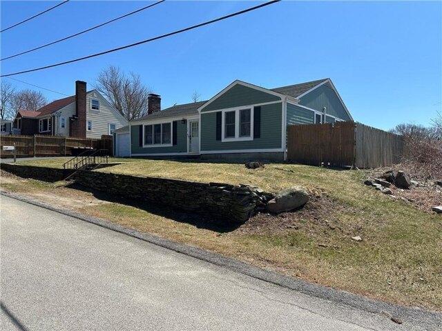 house with 3 bedroom, Johnston RI DLS101934416