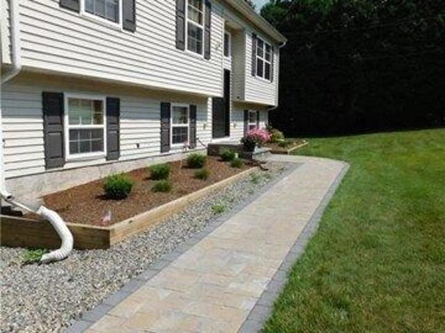 house with 3 bedroom, Johnston RI DLS102254848