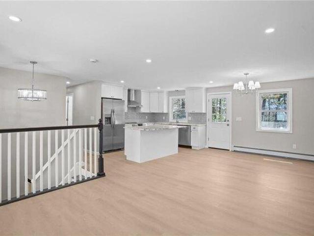 house with 3 bedroom, Johnston RI DS102776324