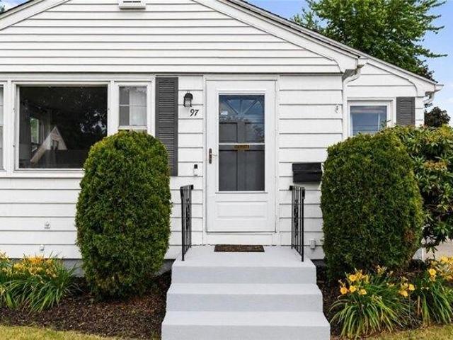 house with 3 bedroom, Johnston RI DS103441199